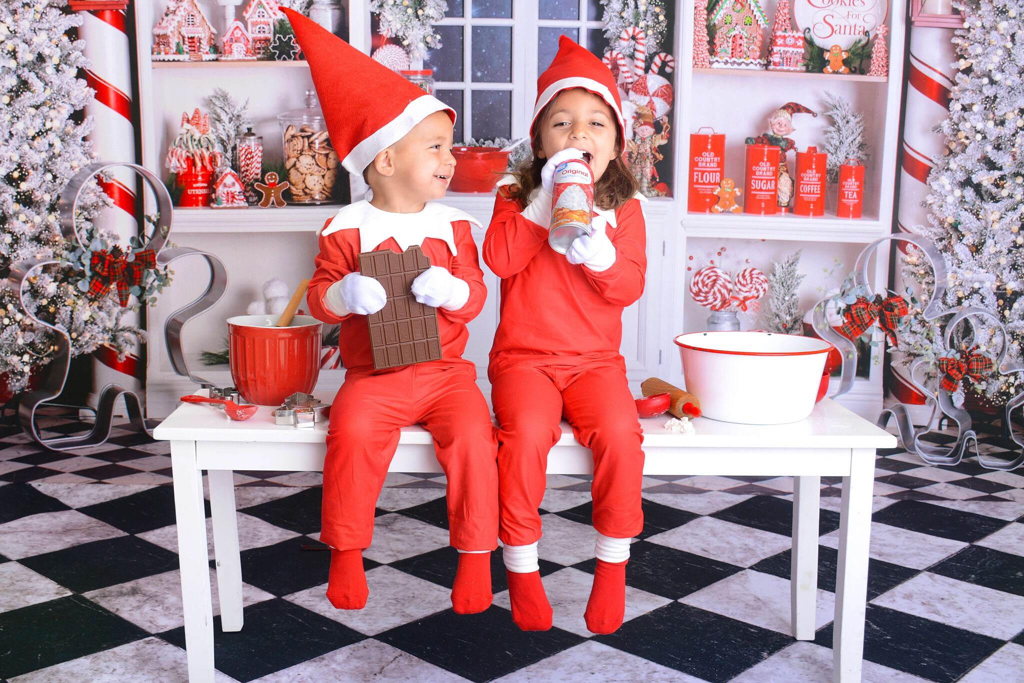 Elf on The Shelf Photoshoot in Houston - Showit Blog