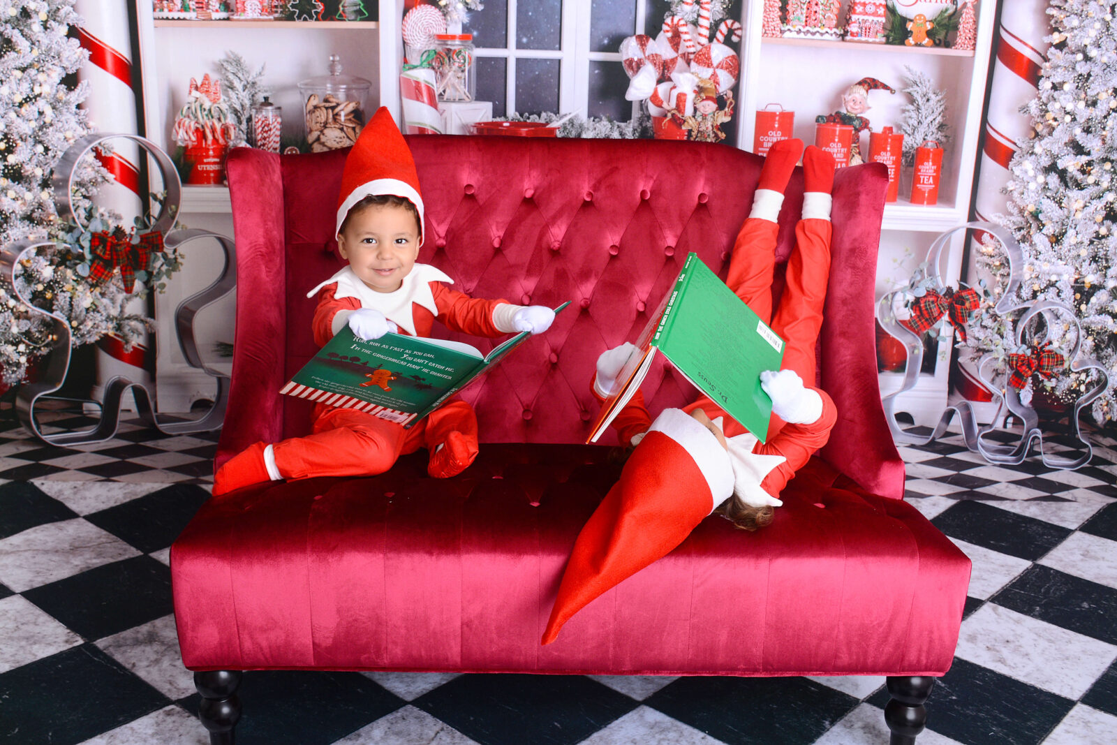 Elf on The Shelf Photoshoot in Houston - Showit Blog